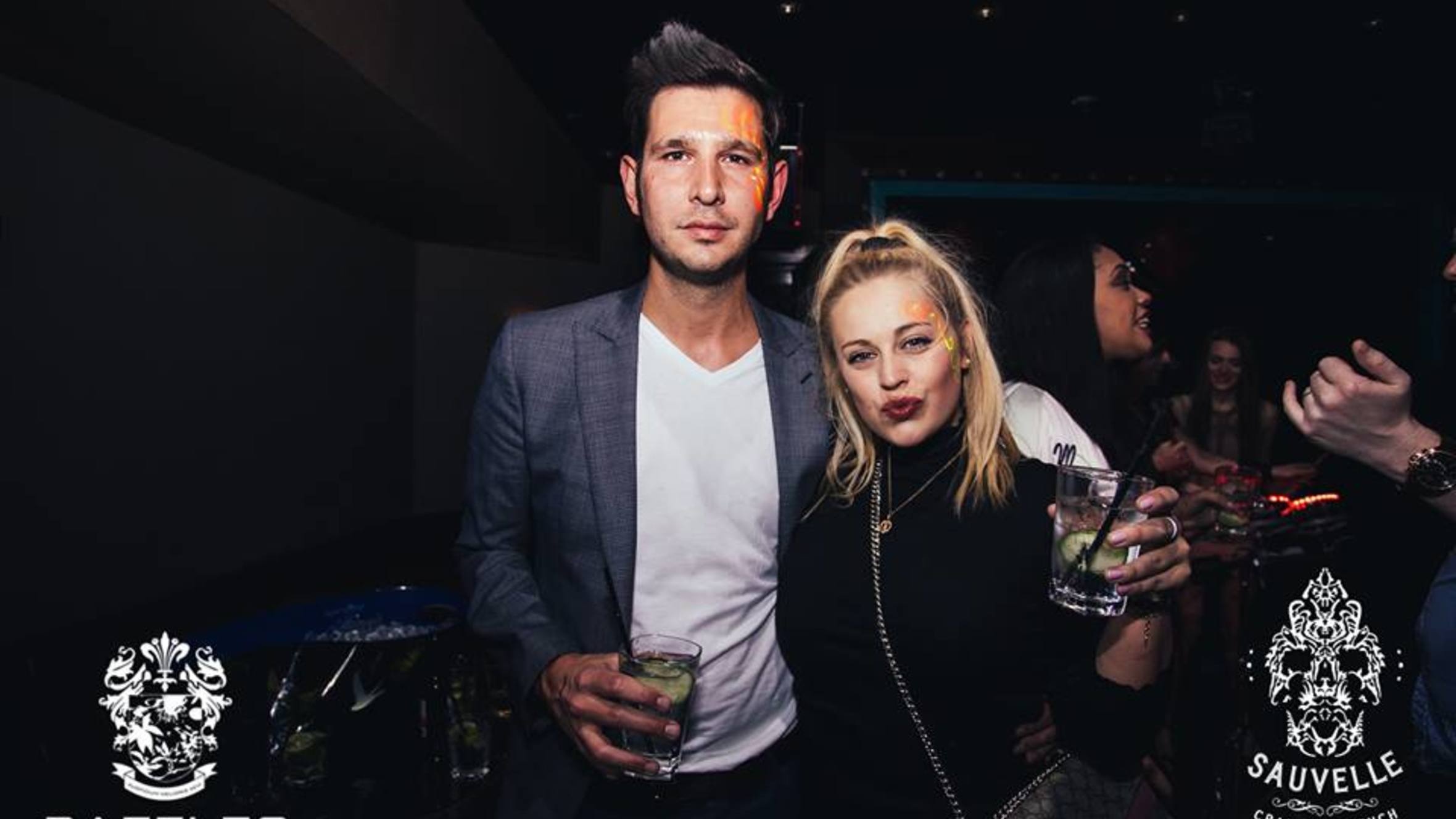 Photo Gallery - 11385